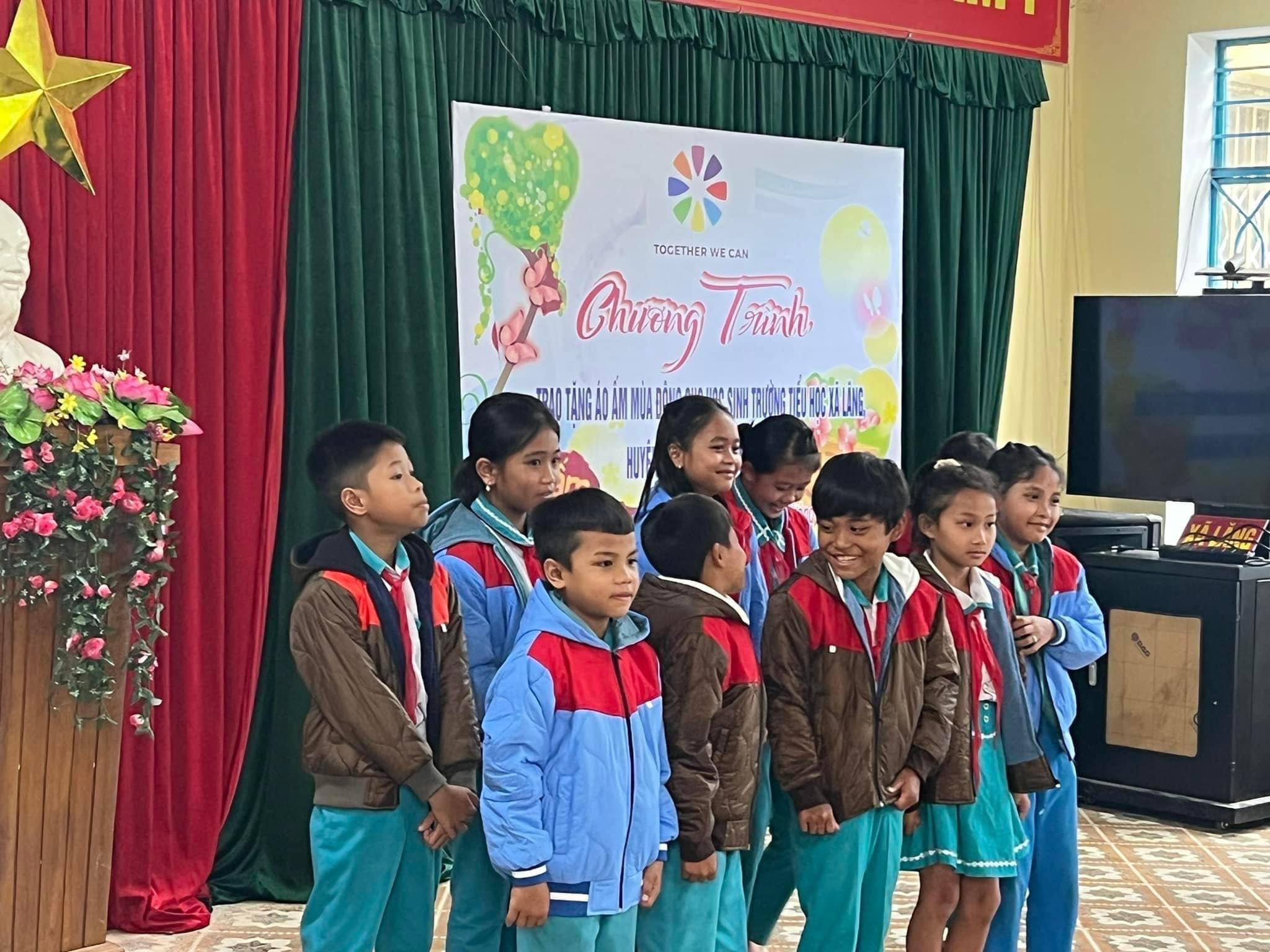 Charity Project “Ao Am Cho Em” Ha Giang – Quang Nam 2022 – taadgroup.vn