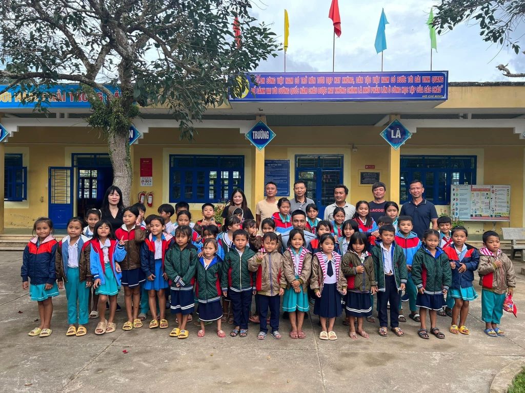 Charity Project “Ao Am Cho Em” Ha Giang – Quang Nam 2022 – taadgroup.vn